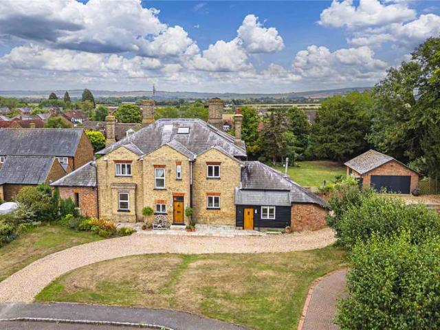 6 Bedroom House
