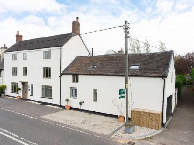 6 Bedroom House