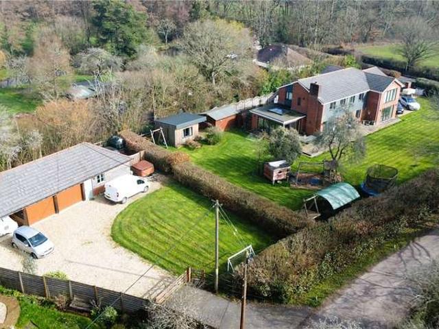 6 Bedroom House