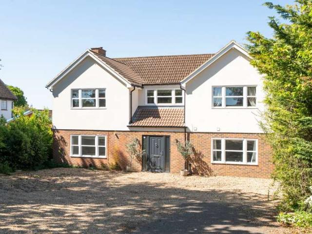 6 Bedroom House