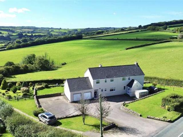 6 Bedroom House