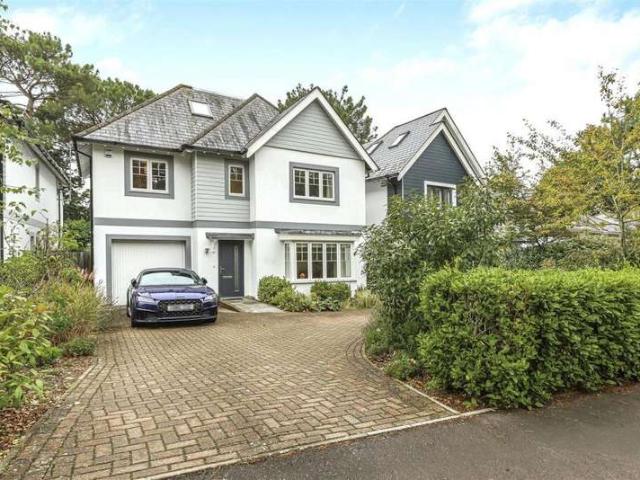 6 Bedroom House