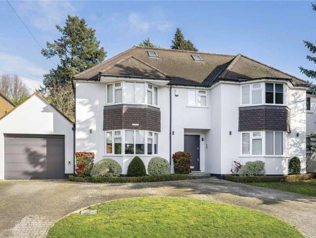 6 Bedroom House
