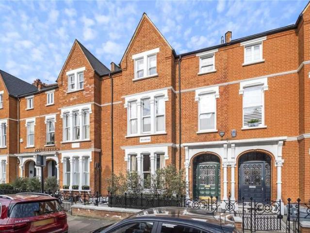 6 Bedroom House