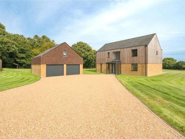 6 Bedroom House