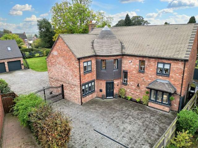 6 Bedroom House