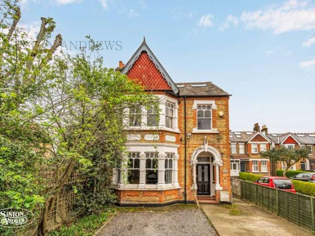 6 Bedroom House