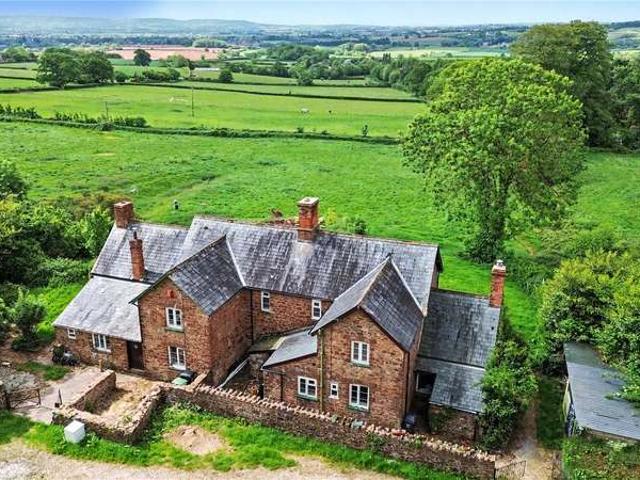 6 Bedroom House