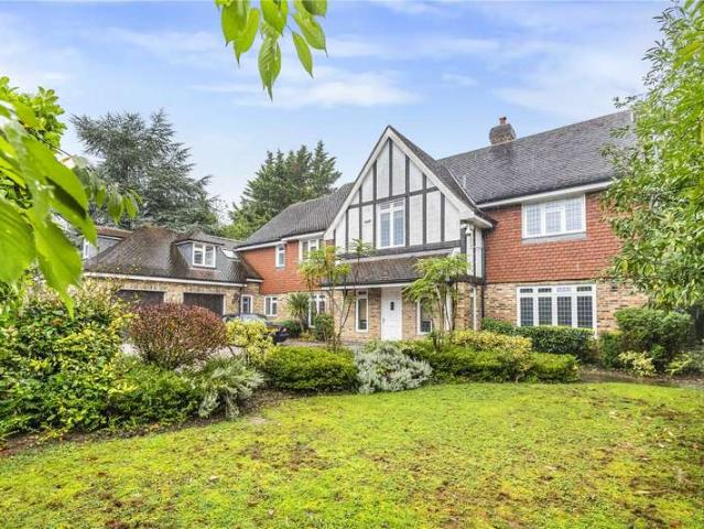 6 Bedroom House