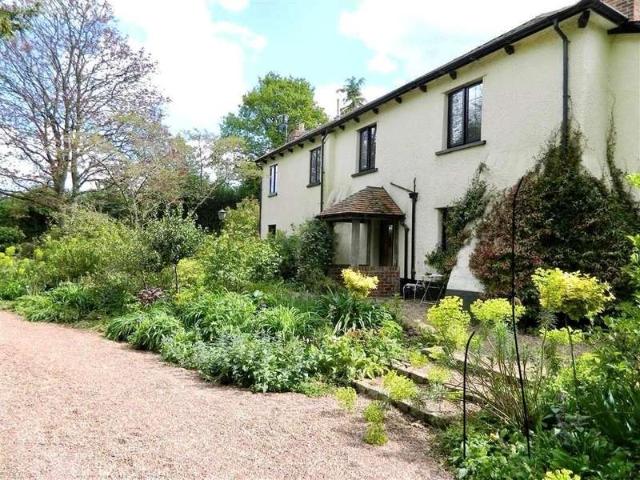 6 Bedroom House