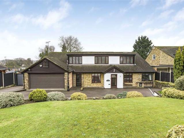 6 Bedroom House