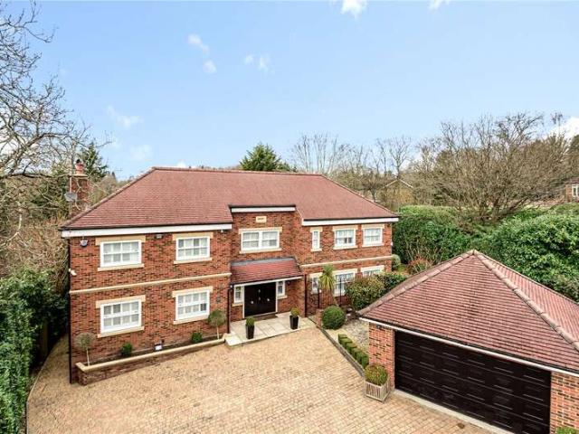 6 Bedroom House