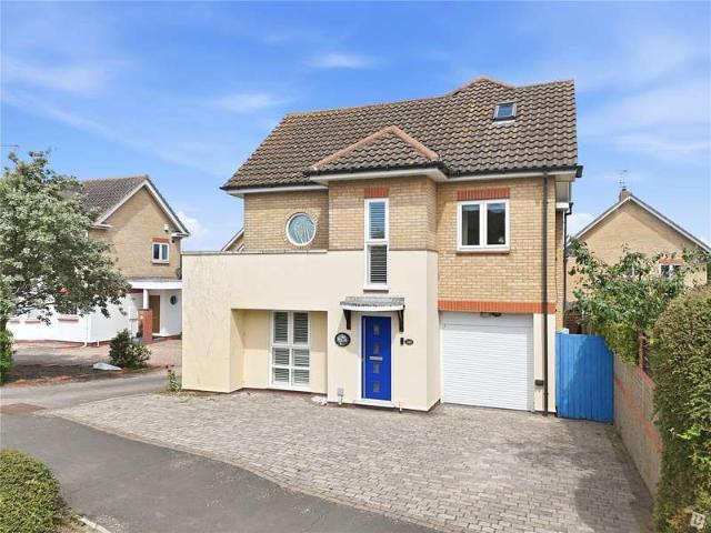 6 Bedroom House