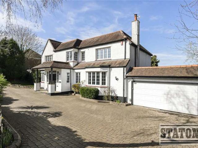 6 Bedroom House