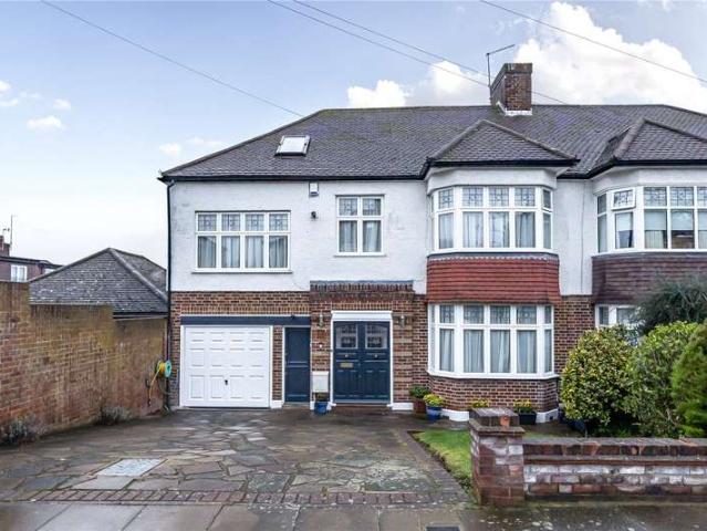 6 Bedroom House