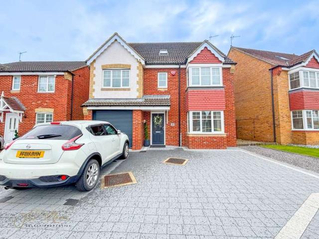 6 Bedroom House