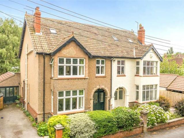 6 Bedroom House