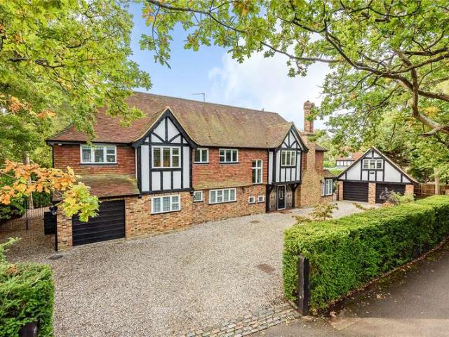 6 Bedroom House