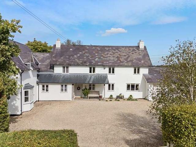 6 Bedroom House