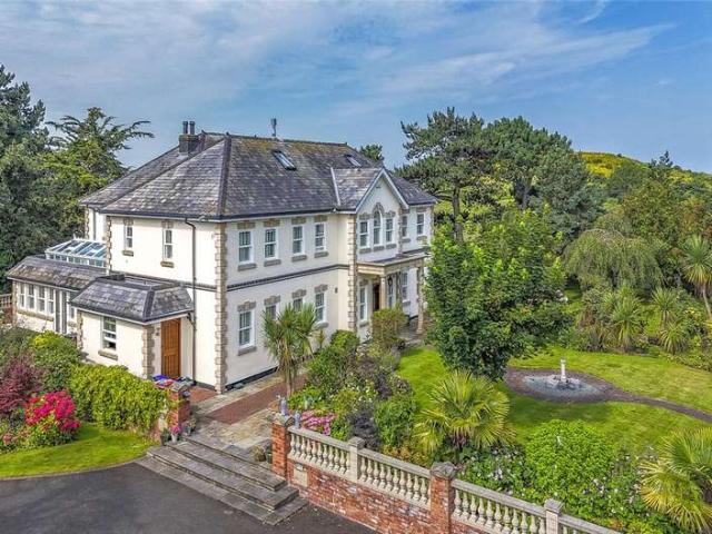 6 Bedroom House