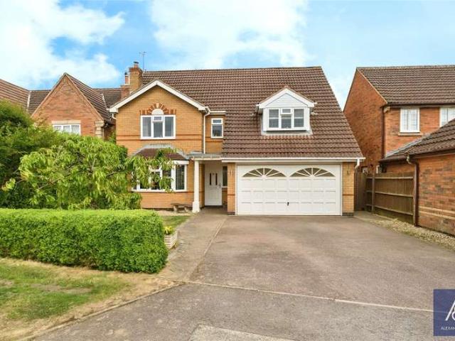 6 Bedroom House
