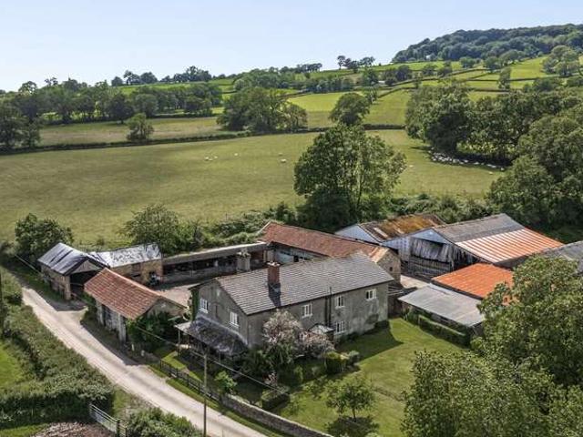 6 Bedroom House