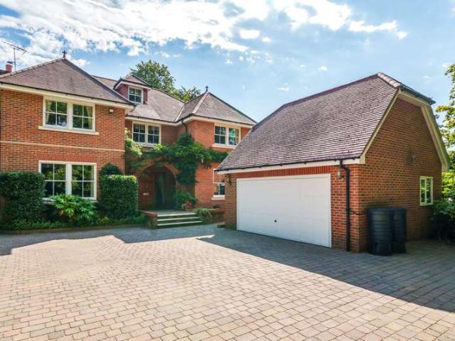 6 Bedroom House