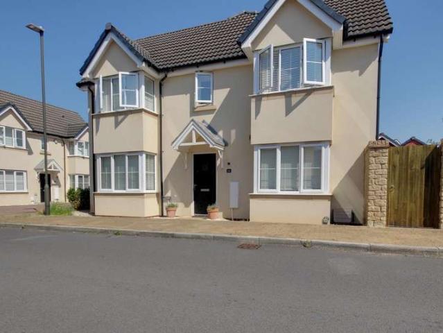 6 Bedroom House