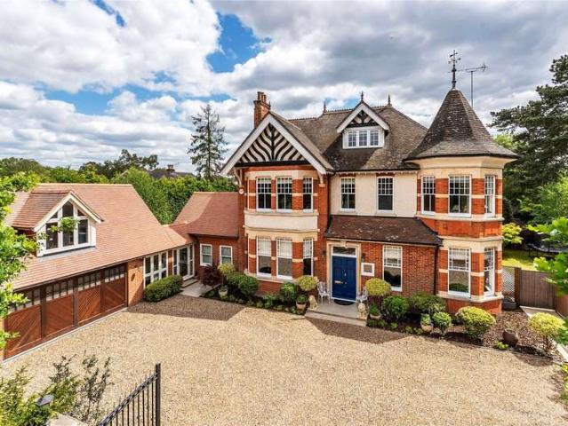 6 Bedroom House