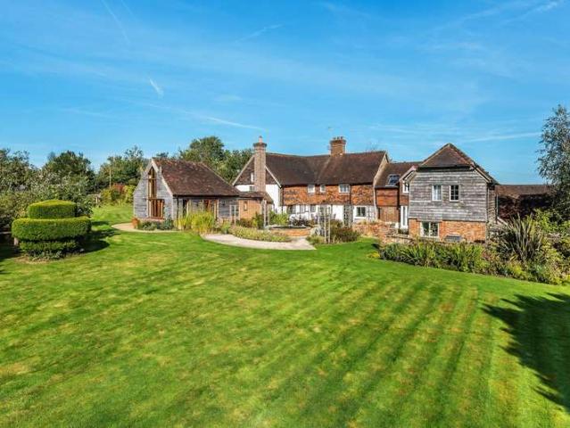 6 Bedroom House