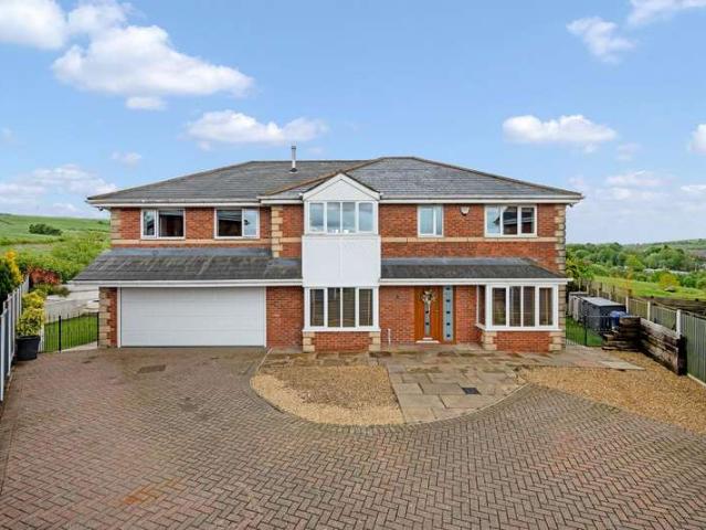 6 Bedroom House