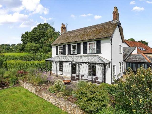 6 Bedroom House