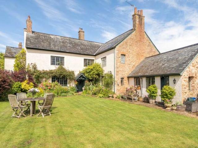 6 Bedroom House