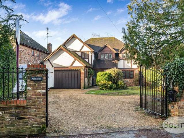 6 Bedroom House