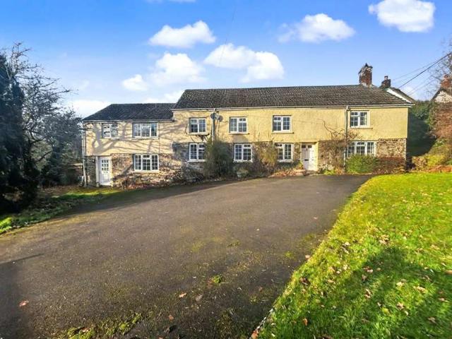 6 Bedroom House
