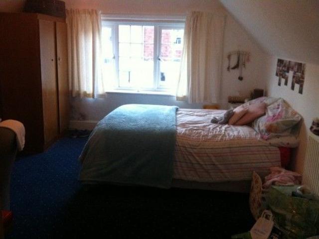 6 Bedroom House