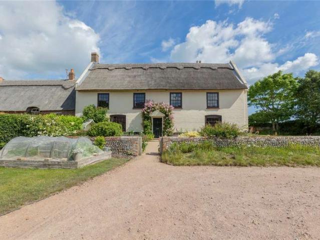 6 Bedroom House
