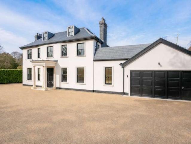 6 Bedroom House