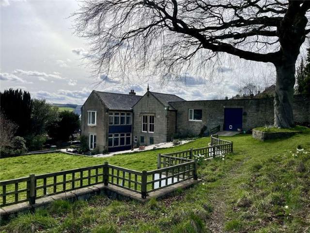 6 Bedroom House
