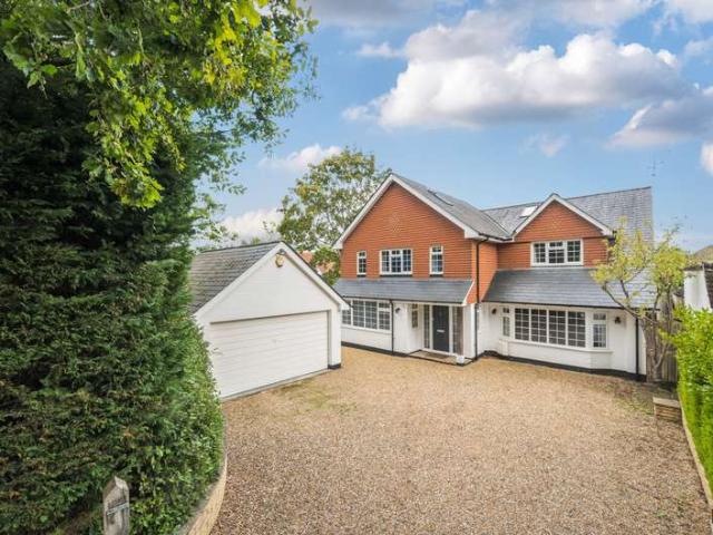 6 Bedroom House