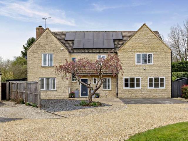6 Bedroom House