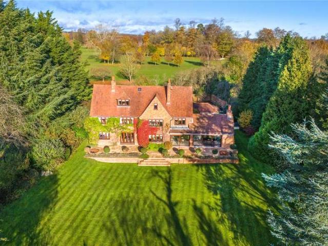 6 Bedroom House