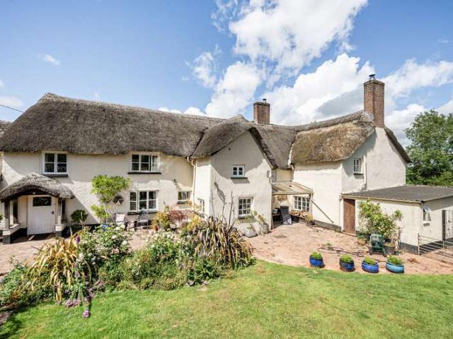 6 Bedroom House