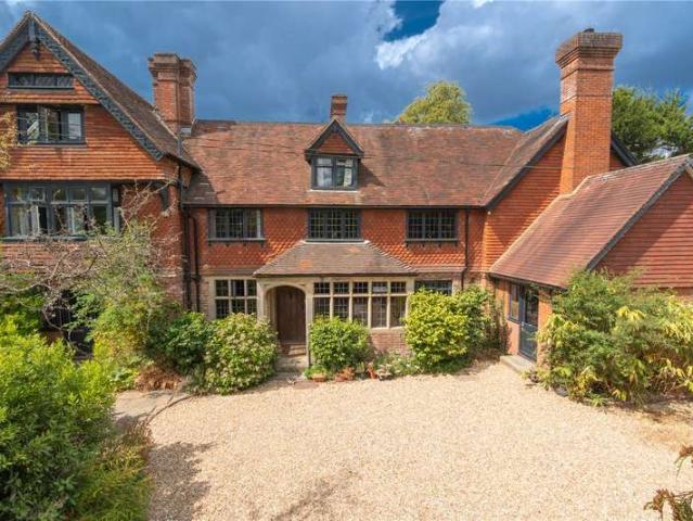 6 Bedroom House