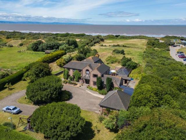 6 Bedroom House