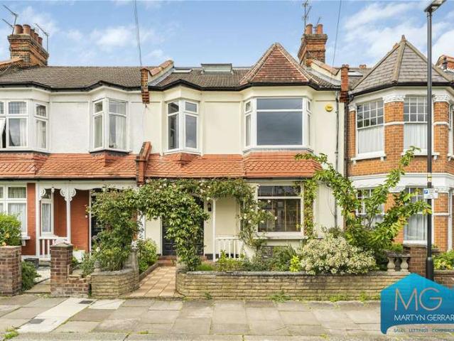 6 Bedroom House