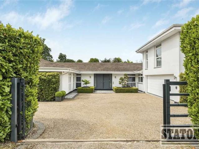 6 Bedroom House