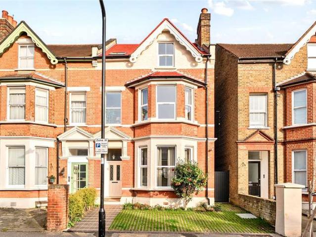 6 Bedroom House