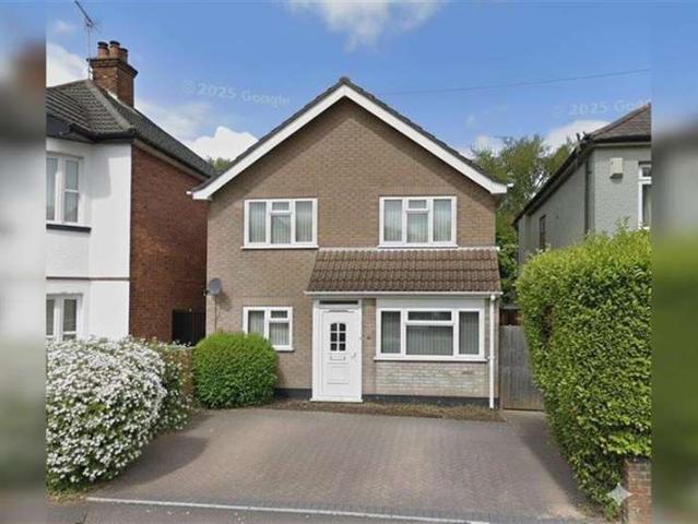 6 Bedroom House