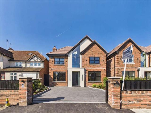 6 Bedroom House